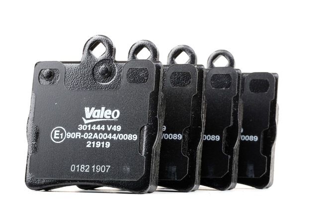 Achetez des PLAQUETTES DE FREIN pour MERCEDES-BENZ Classe C Berline ...